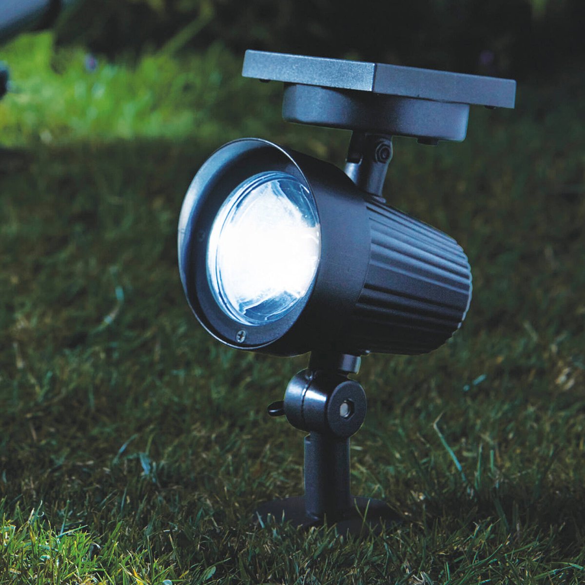 Arlec LED Garden Spot Light - 30 Lumens - Aluminium - Solar Powered ...